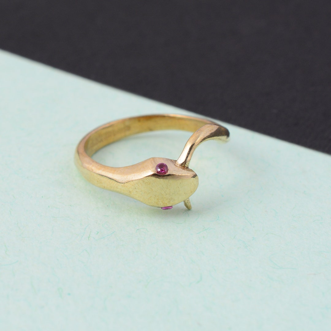Garnet Eyes Snake Eating Tail Ring, Serpent Ring, Pinky Ring, Ouroboros ...
