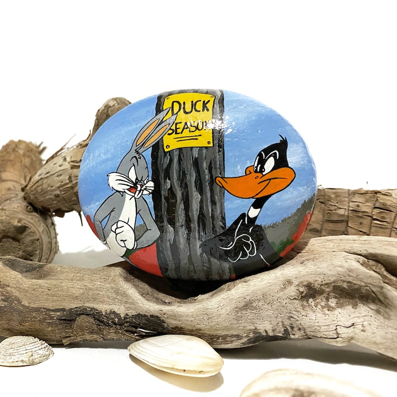 Handmade Bugs Bunny & Daffy Duck Painted Rock: Looney Tunes Decor - Etsy