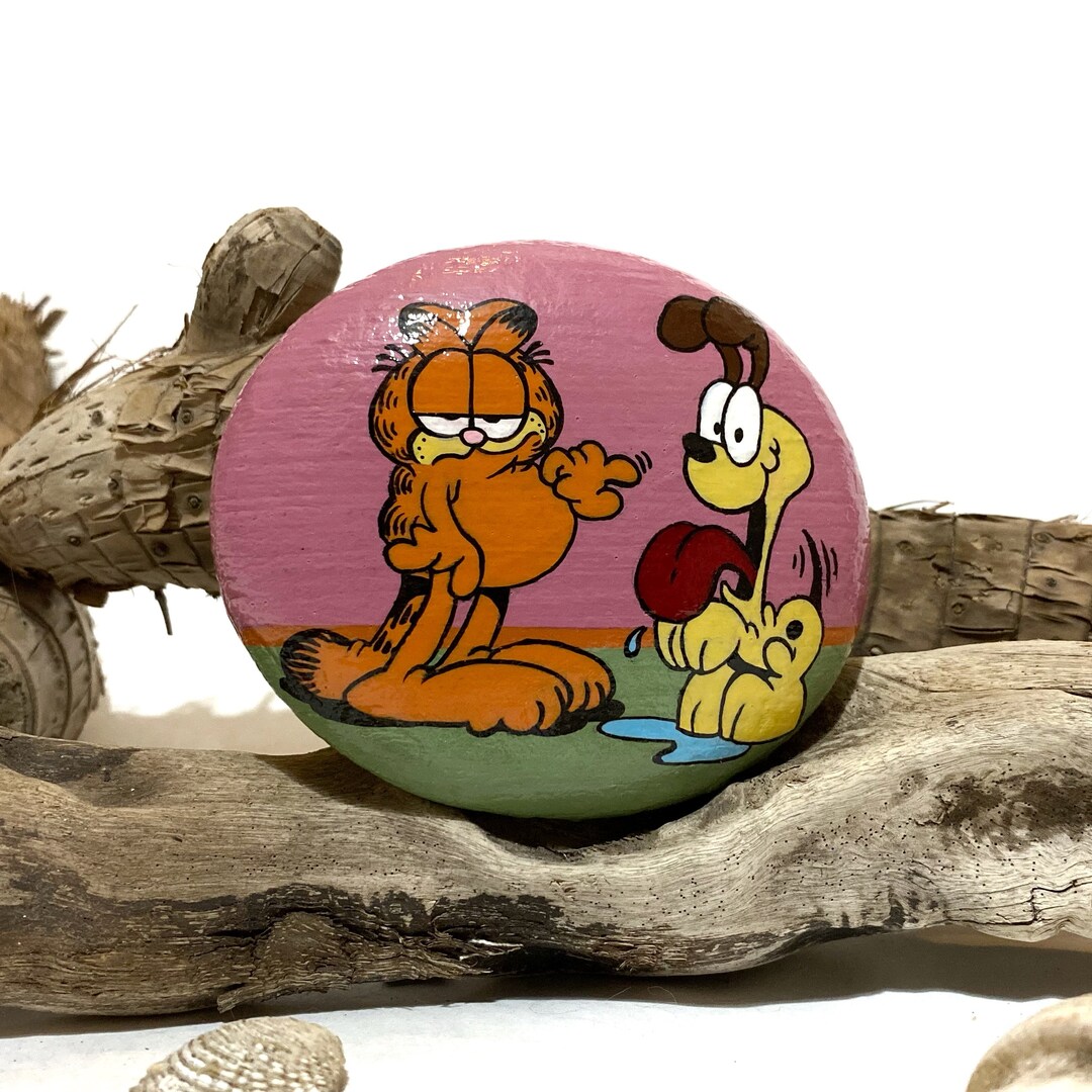 Handmade Garfield and Oddie Pebble Art: Acrylic Painted Stone ...