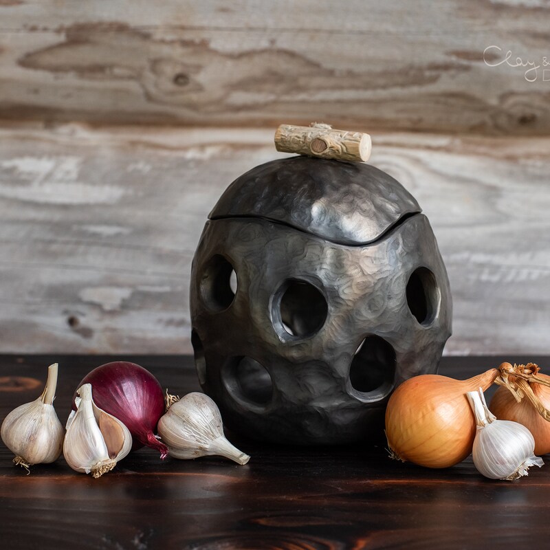 Ceramic Onion Jar - Etsy