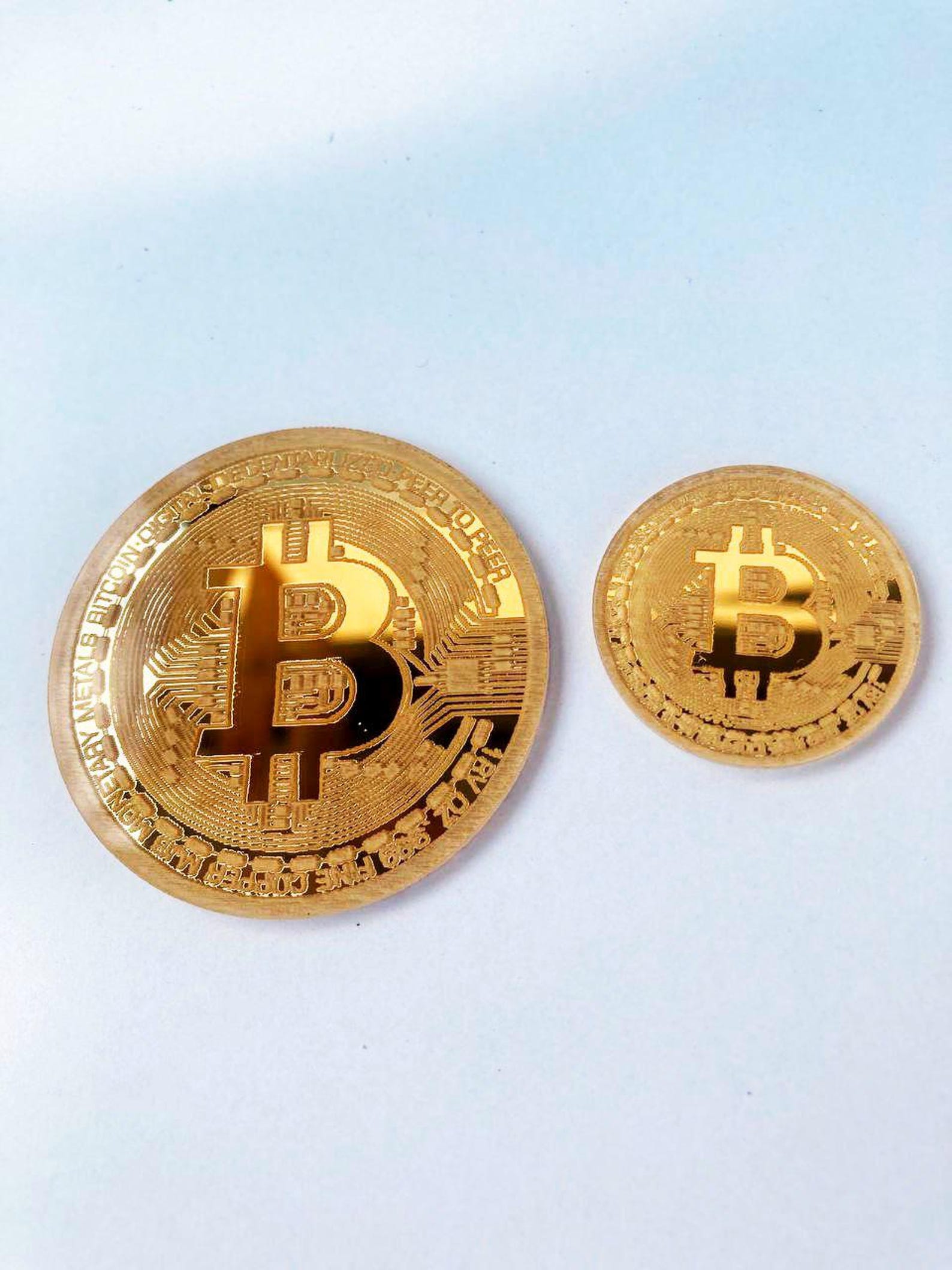 Bitcoin Cake Topper Set With Tags & Sign. Crypto Party Decorations ...