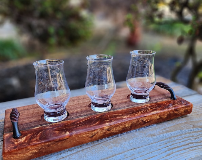 Whiskey Sample Board From Resin/sapele Wood W/ 38oz Glasses Epoxy Resin ...