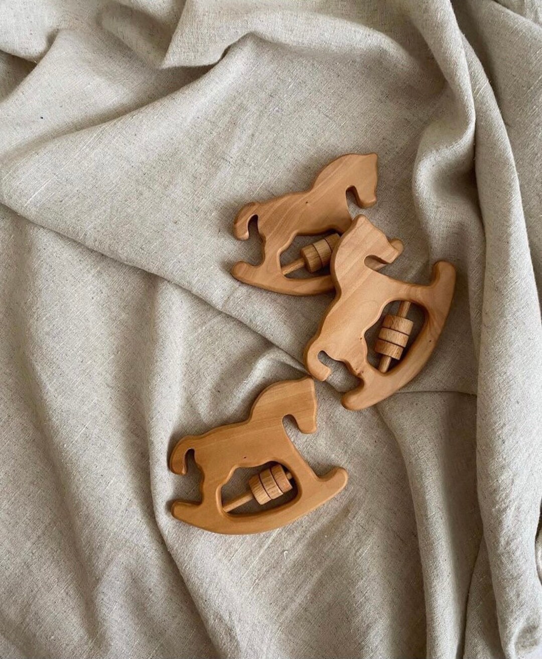 The First Rattle for the Newborn From Natural Materials | Montessori ...