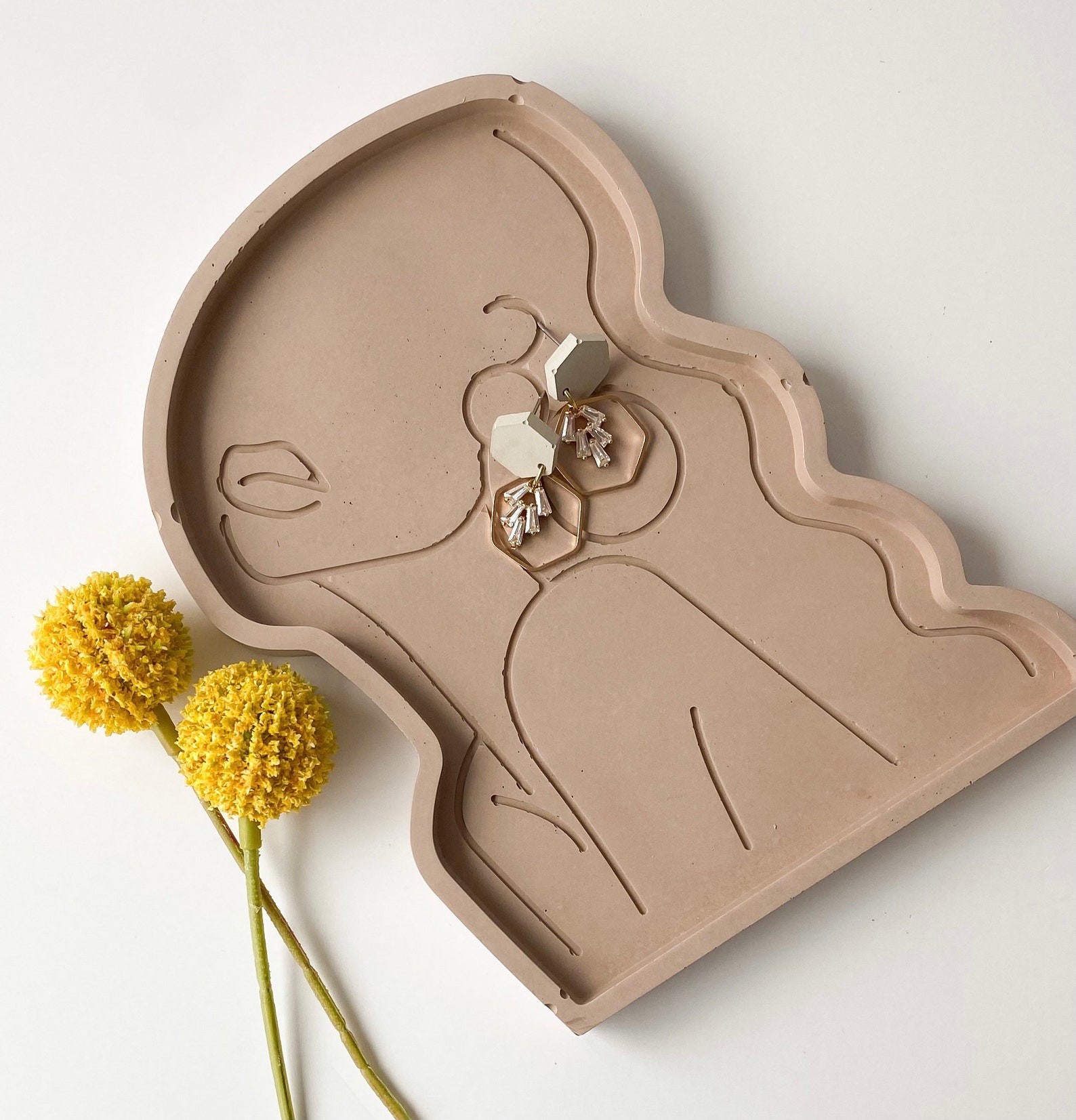 Woman Concrete Jewelry Dish | Concrete Tray | Woman’s Face Art ...