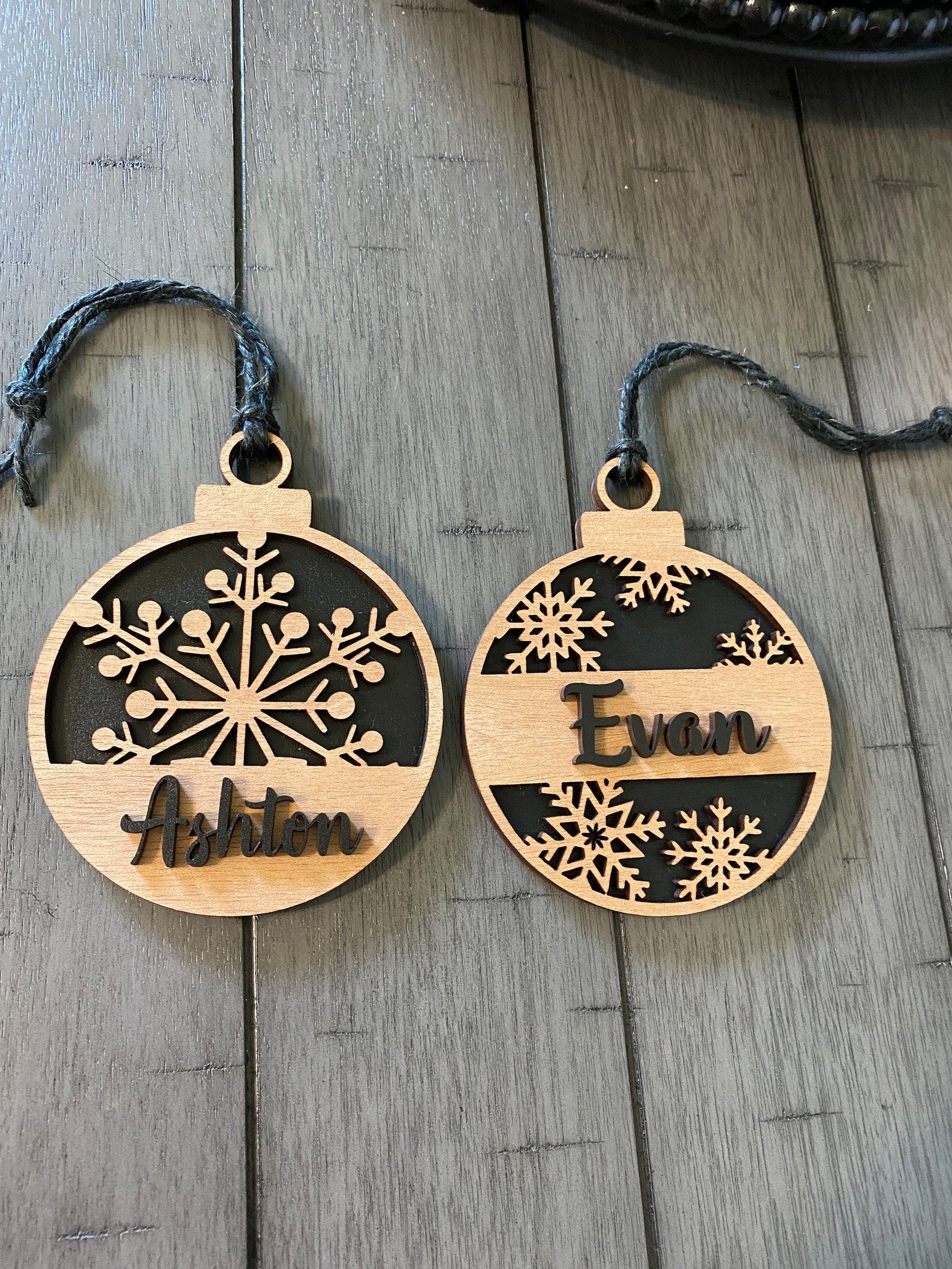 Personalized Christmas Ornament / Custom Wooden Ornament / - Etsy