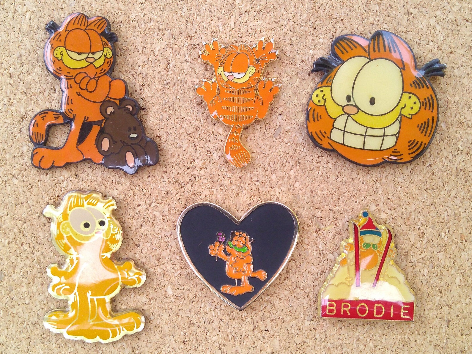 Vintage Garfield the Cat Pins: Garfield and Pooky Skiiing - Etsy