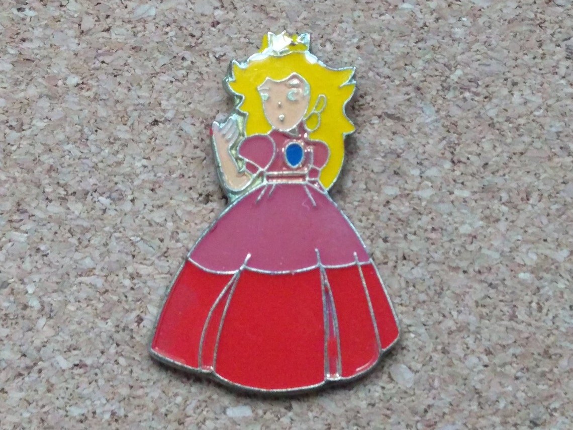 Vintage Nintendo Super Mario Bros. Pins: Raccoon Mario Hammer | Etsy