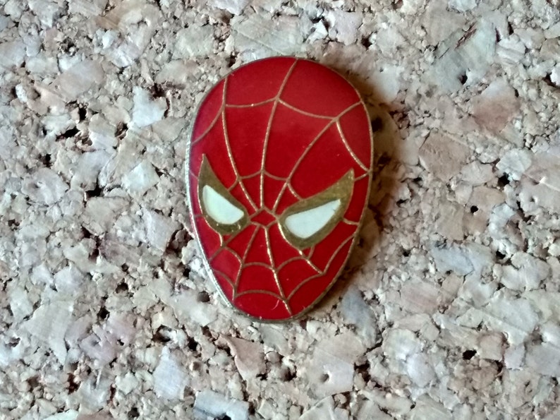 Vintage Marvel Superheroes Pins: Spider-man The Incredible - Etsy