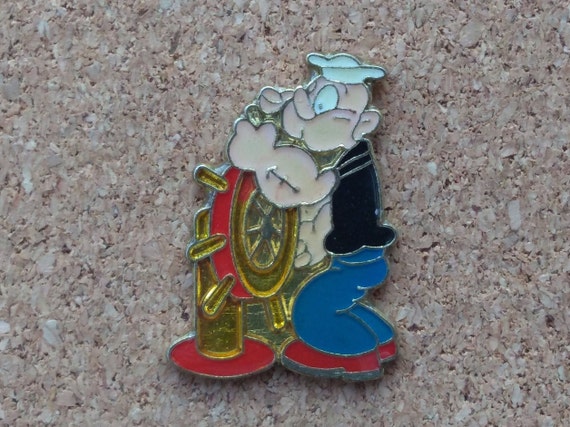 Vintage Popeye the Sailor Man pins: Smoking Popeye, O… - Gem