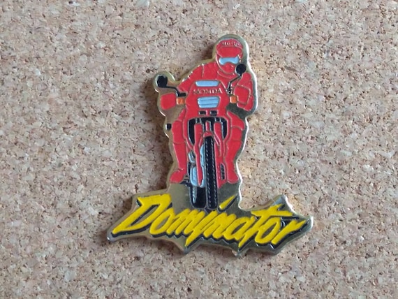 Vintage motorcycle pins: Circuit rider, Honda Dominat… - Gem