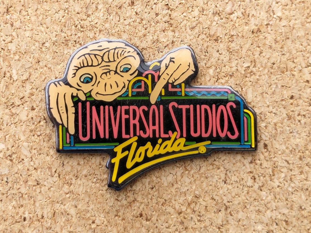 Vintage E.T. the Extra-terrestrial Pin: E.T. Universal Studios Florida ...