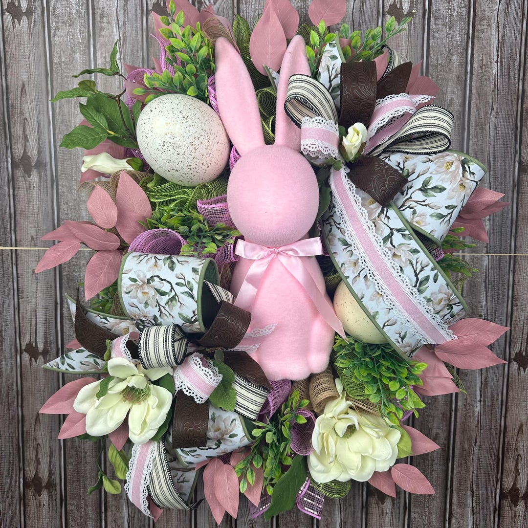 Magnolia Springwreath, Flocked Easter Bunny Wreath, Beautiful Spring ...