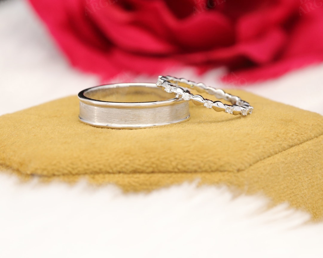 Valentines Day Special Collection Couple Matching Wedding Band Set His ...