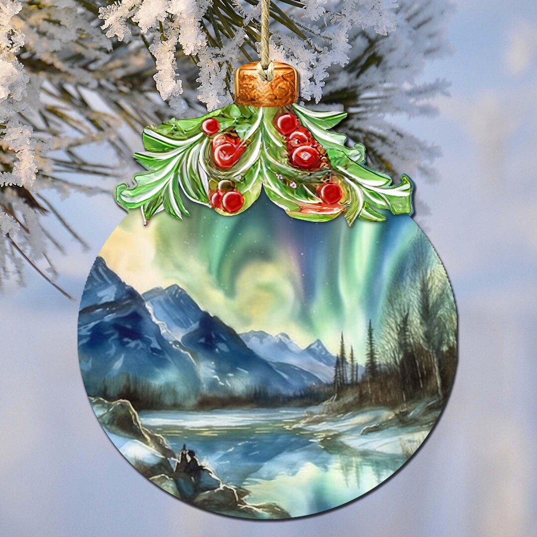 Alaskan Nothern Lights Berry Ornaments - Christmas Nature Wooden Décor ...