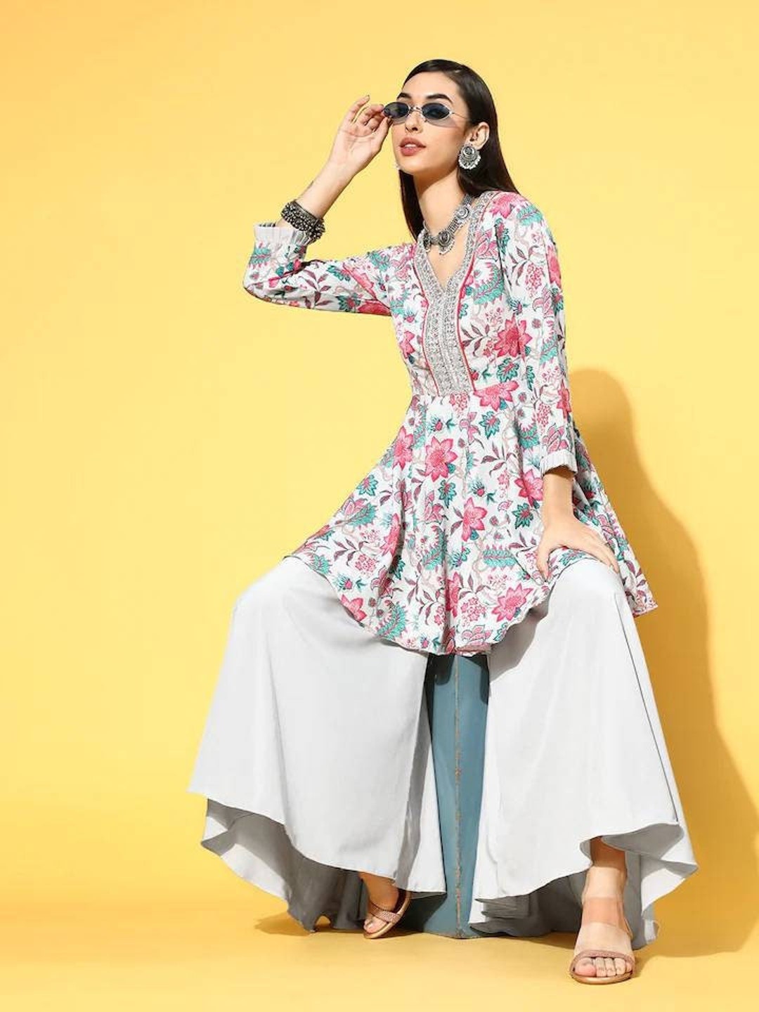 Kurta Set Grey & Pink Ethnic Zari Embroidered and Printed A-line Kurta ...