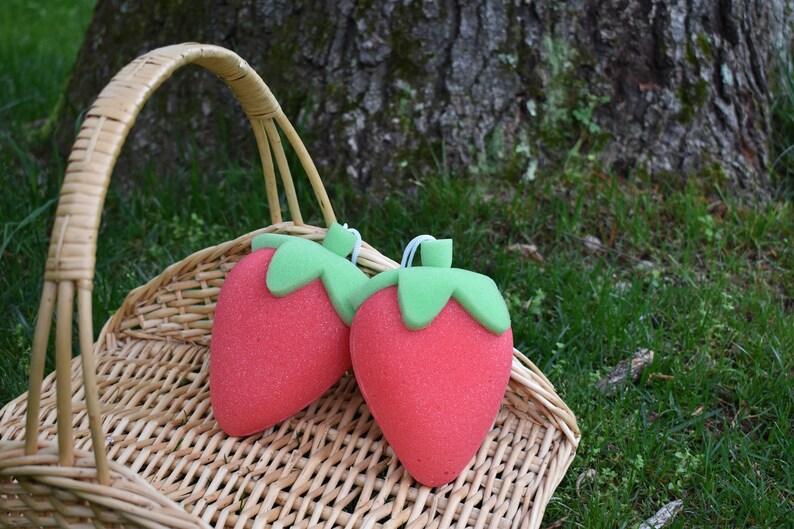 Strawberry Bath Sponges | Cute Fun Bathing Accessories | Eco-friendly ...