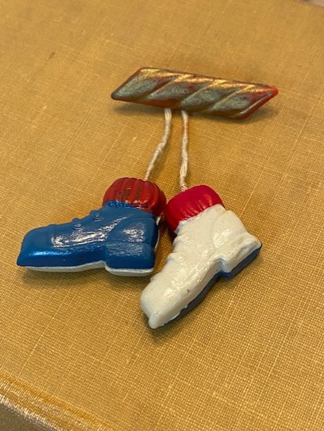 Vintage 1940s Bakelite Hiking Boot Pin Brooch - Etsy