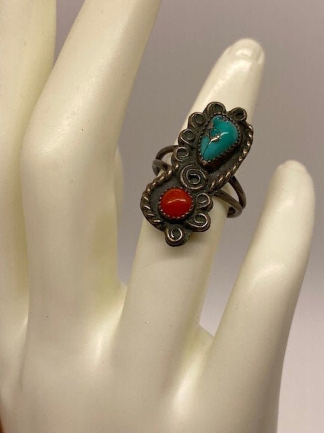Vintage Sterling Silver Native American Style Ring With Turquoise and ...