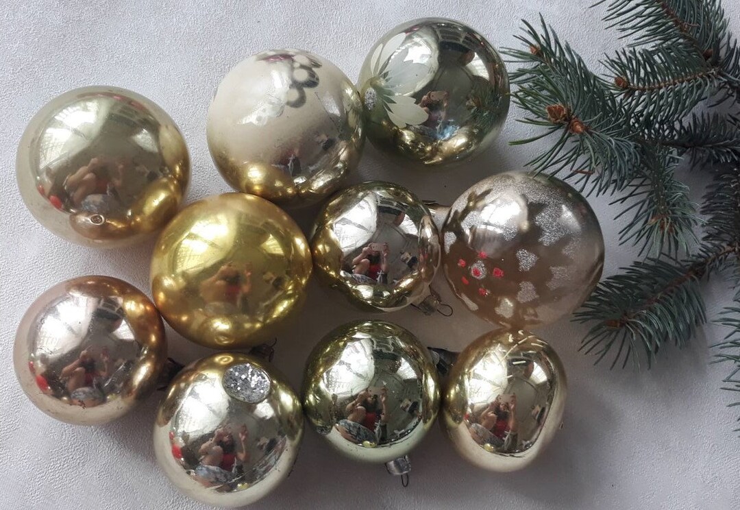 10 Silver Glass Christmas Tree Ball Ornaments, 1950s Christmas ...