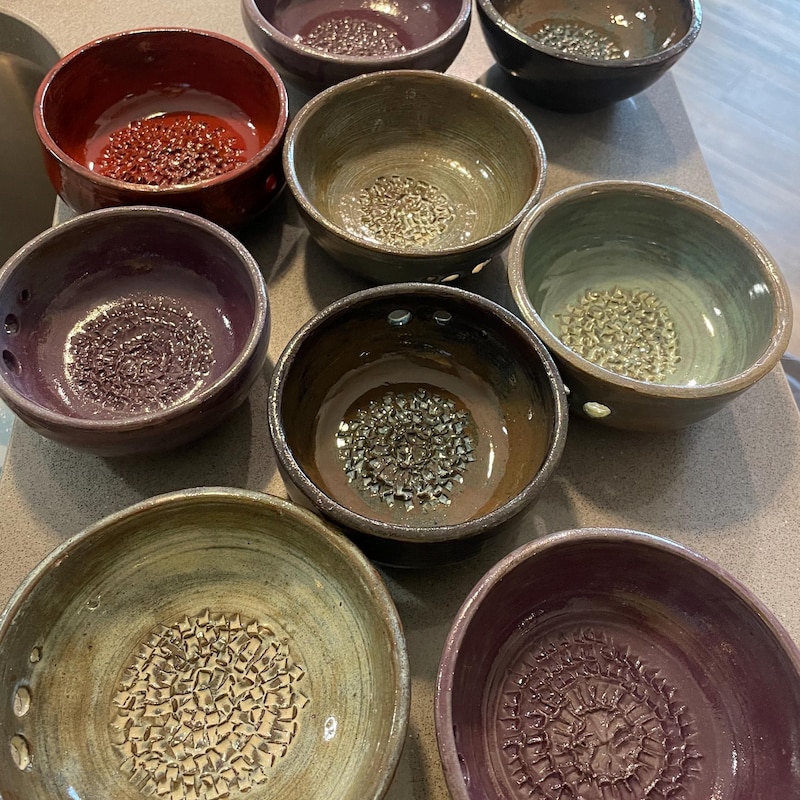 Mary Ackerman Pottery - Etsy Canada