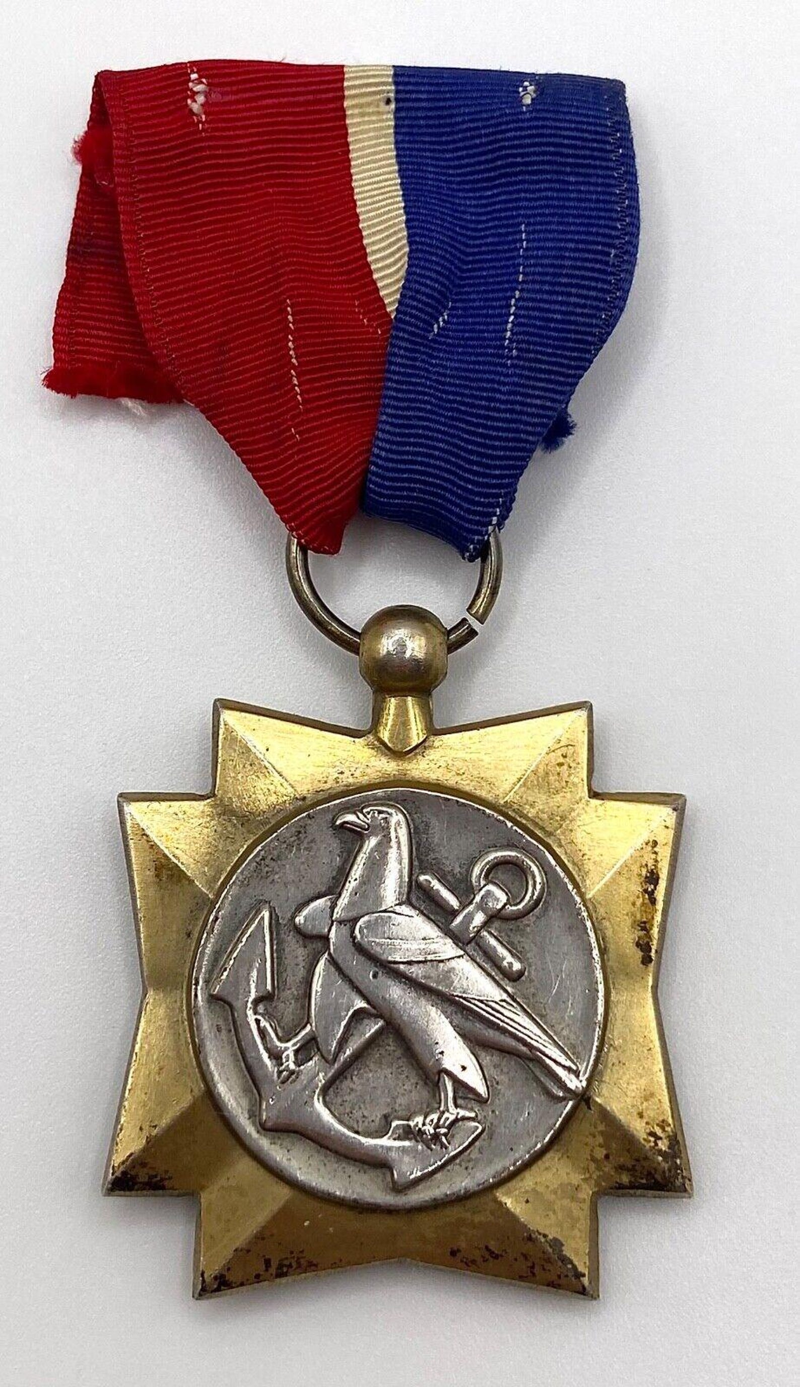 Usa / United States Ww2 Merchant Marine Mariners Medal - Etsy
