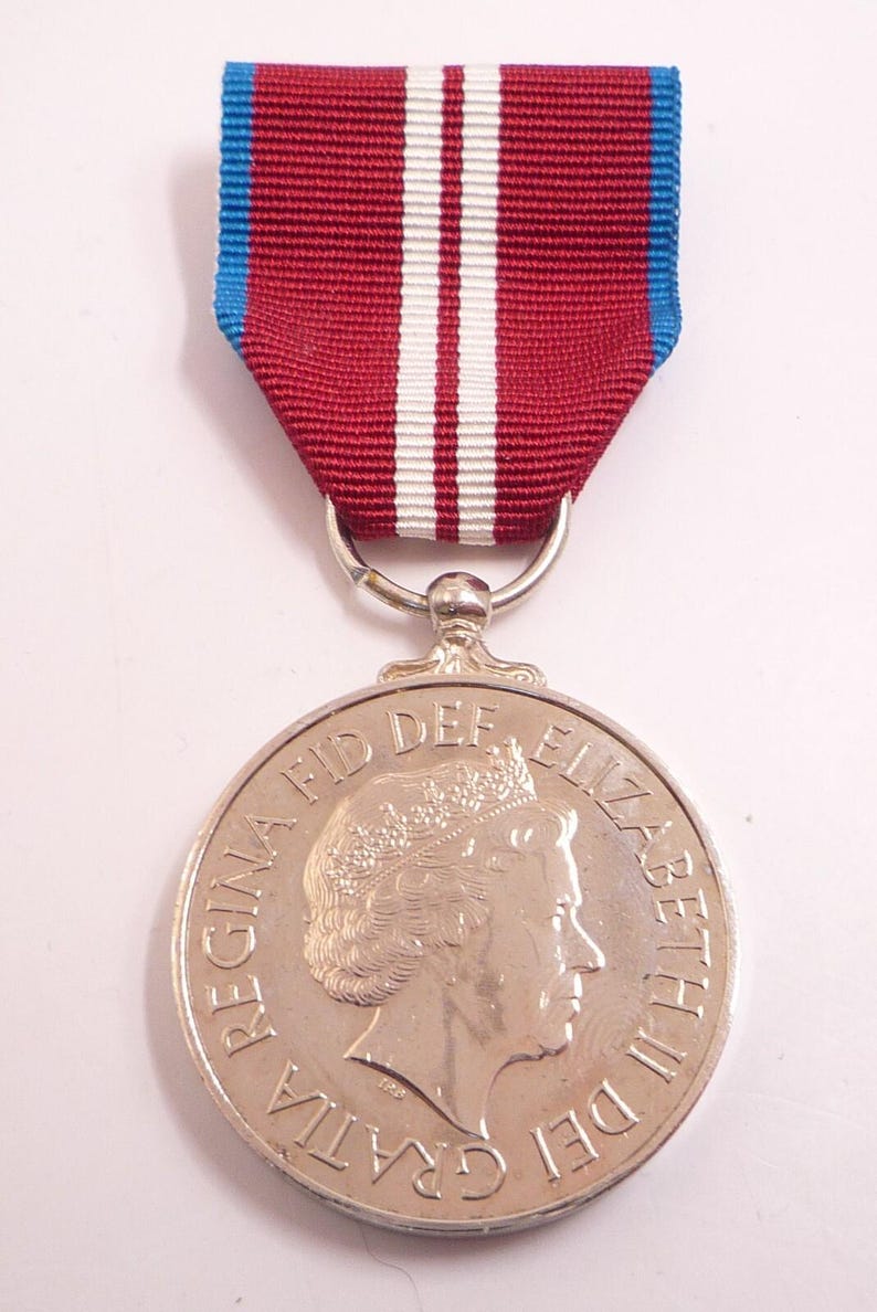 Queen Elizabeth Diamond Jubilee Medal 2012 in Toye Kenning and Spencer ...