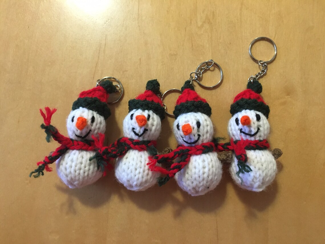Snowman keychain handmade knit keychain Christmas keychain | Etsy