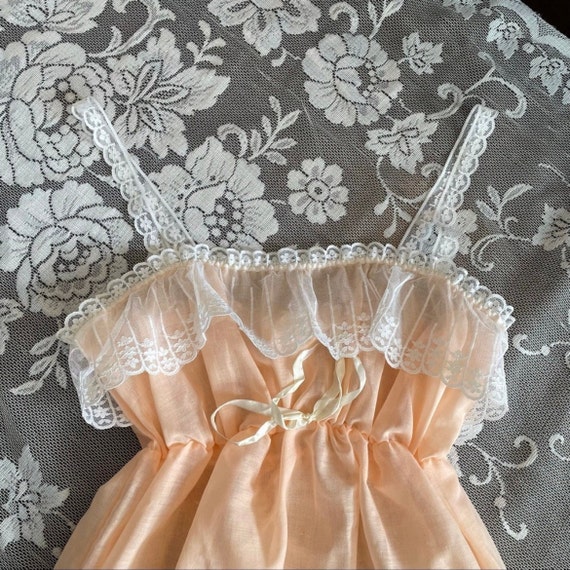 Vintage 70s Kayser Peach Nightgown Size Small - Gem