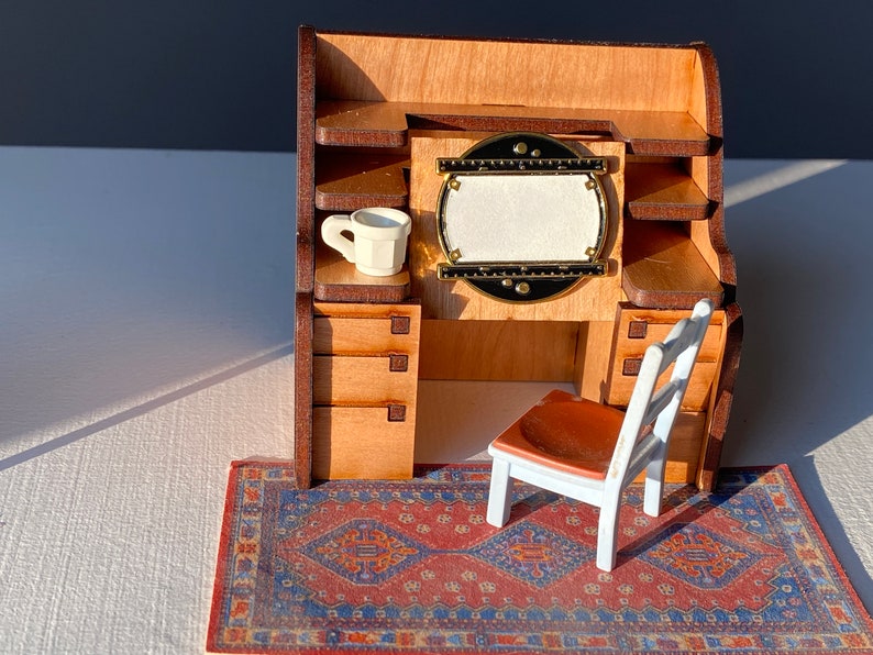 2D Animation Desk Pin Display Miniature Animator Gift - Etsy