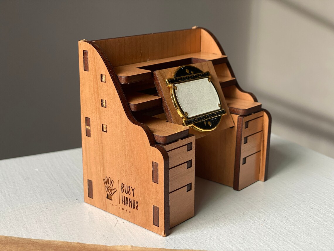 2D Animation Desk Pin Display Miniature Animator Gift - Etsy