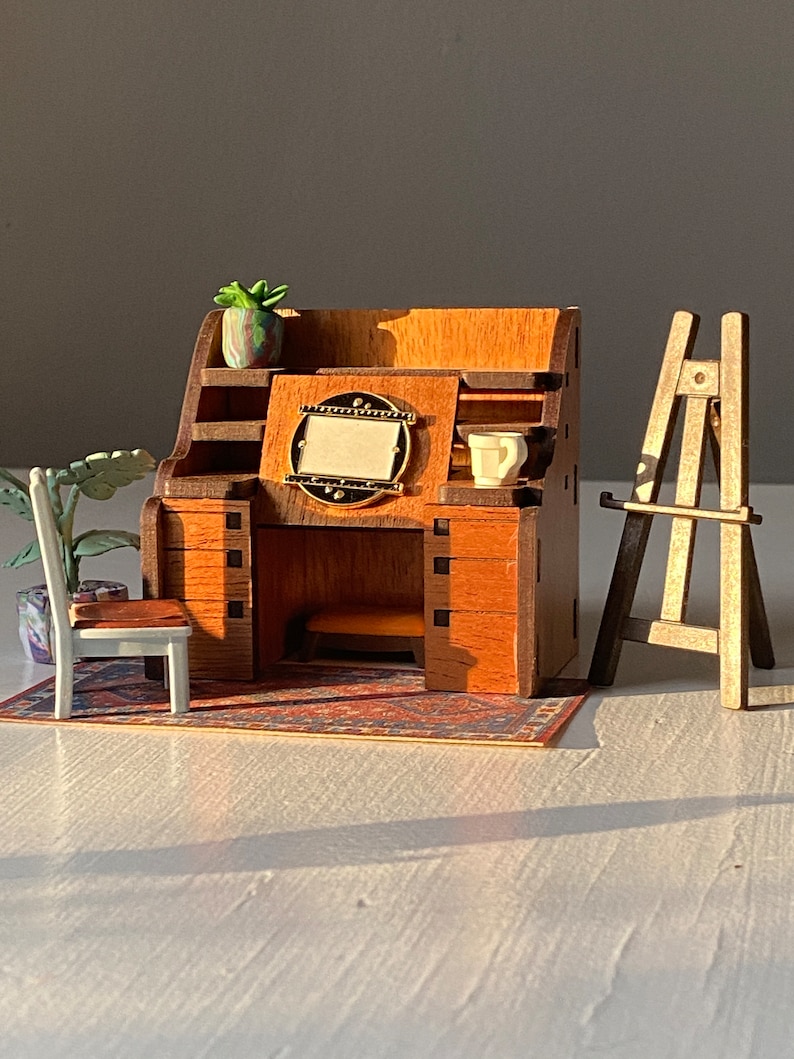 2D Animation Desk Pin Display Miniature Animator Gift - Etsy