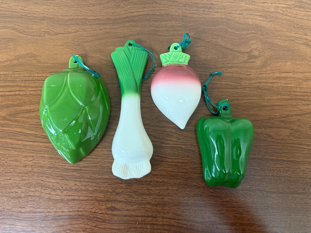 Avon Set of 4 Ceramic Measuring Cups Vegetables 1983 Vintage ...