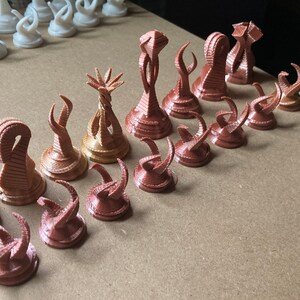 3D Printed Dead Space Inspired Alien Chess Set of 17 - Etsy