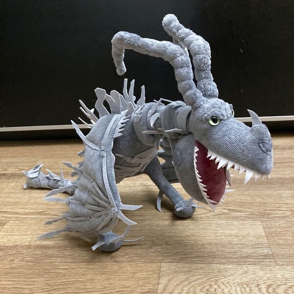 Boneknapper Dragon - Etsy