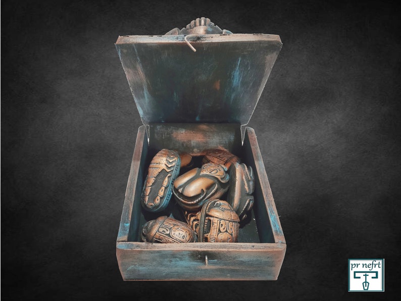 Antique Scarab Box A Rare Box Topped With a Large Scarab and Inside It ...