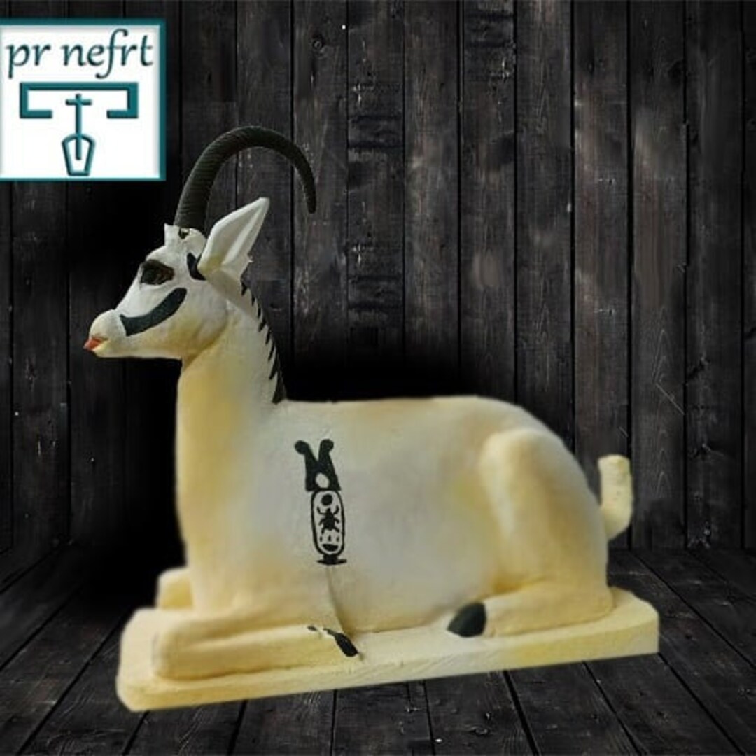 Ipex Statue is a Similar Model From the Possessions of King - Etsy