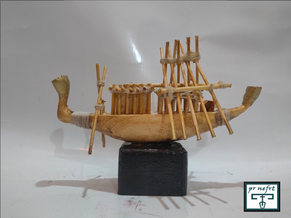 The Unique and Rare Boat of King Khufu (the Boat of the Sun) Wooden ...
