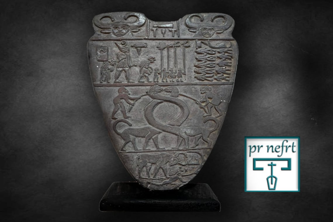 Narmer Palette Depicts the Unification of the Two Lands. Ancient Egypt ...