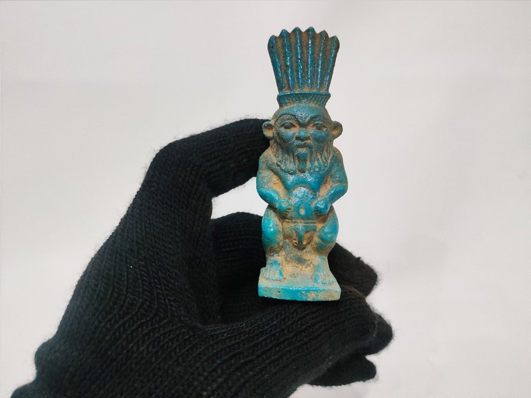 The God Bes. God of Joy, Rebirth, Fertility, Sex, Humor and War. Hand ...