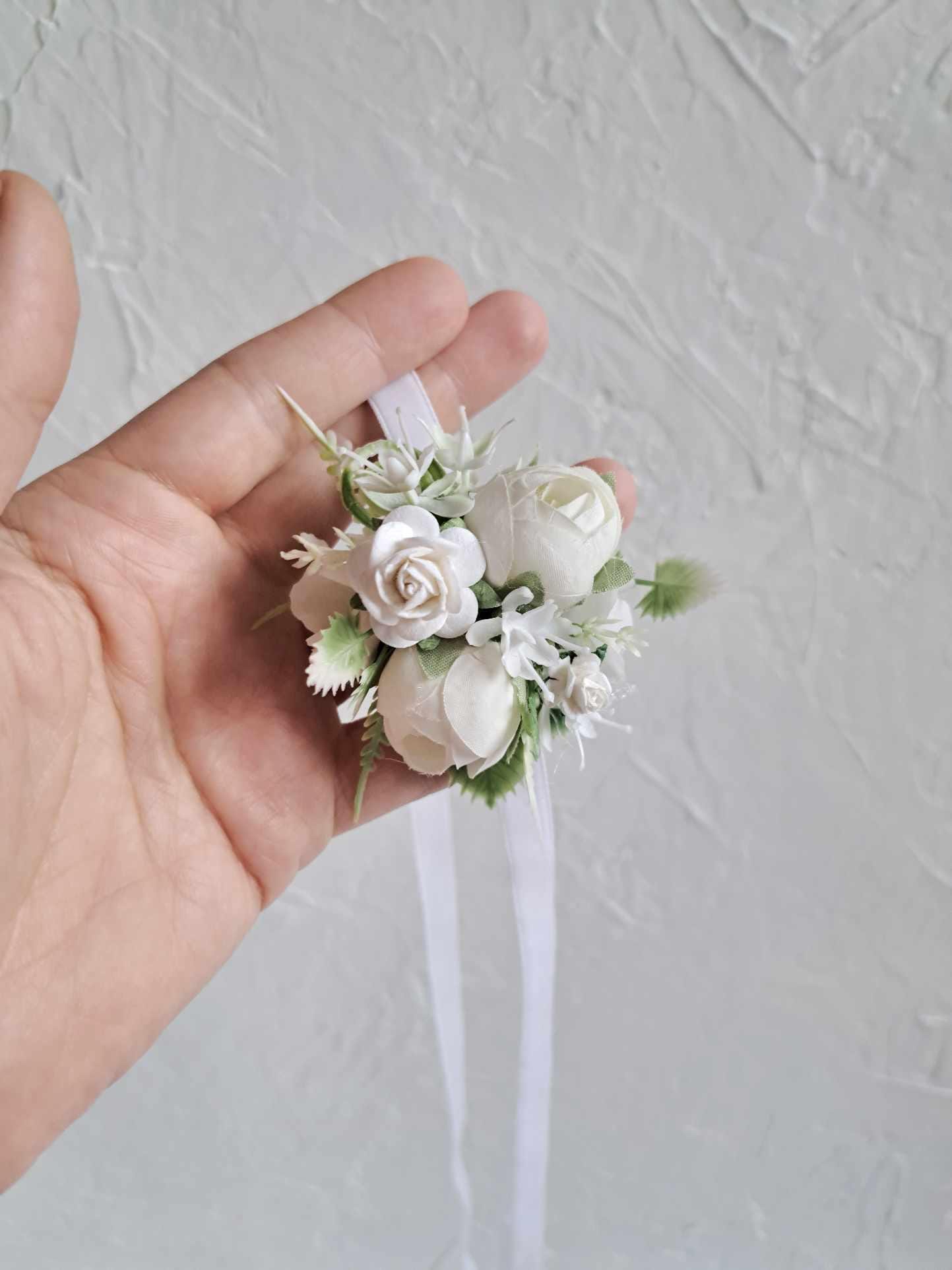 White Flower White Corsage Wedding Flowers Corsage White Green Bridal ...