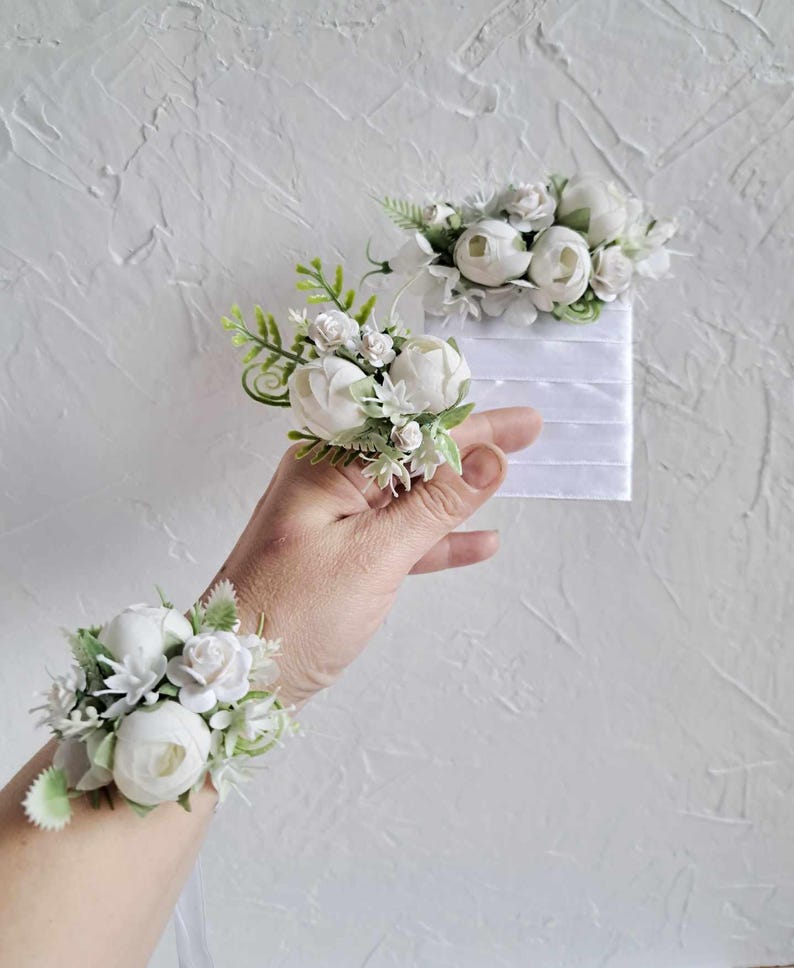 White Flower White Corsage Wedding Flowers Corsage White Green Bridal ...