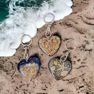 Wedding Favour, Coastal Themed Wedding Favour, Resin Heart Keyring ...