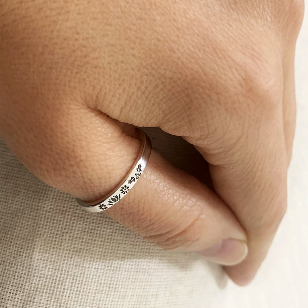 Custom Birth Flower Ring Dainty Silver Ring Tiny Flower - Etsy