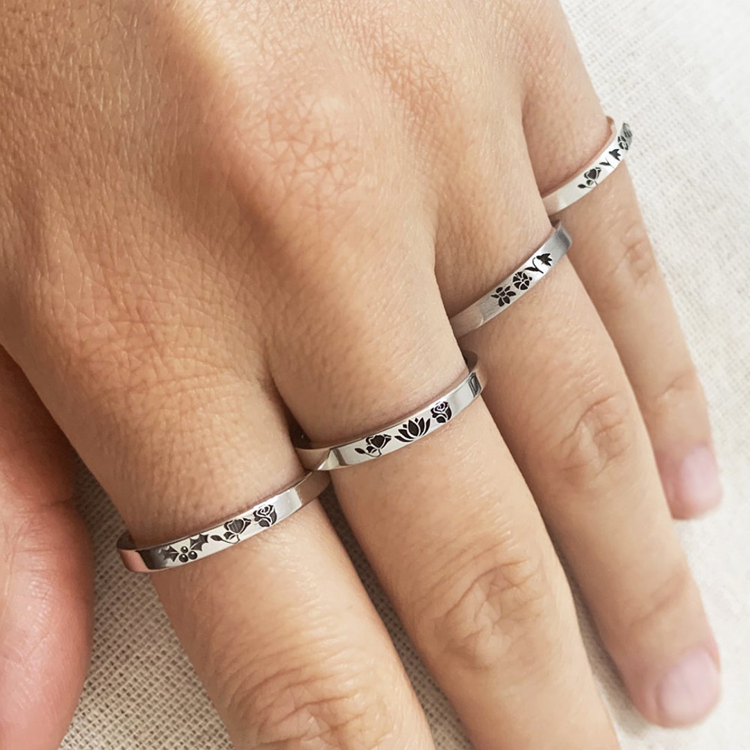 Custom Birth Flower Ring, Dainty Silver Ring, Tiny Flower Ring ...