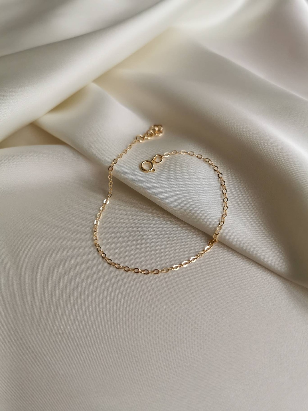 Gold Chain Bracelet, 14K Gold Filled, Dainty Chain Bracelet, Elegant ...