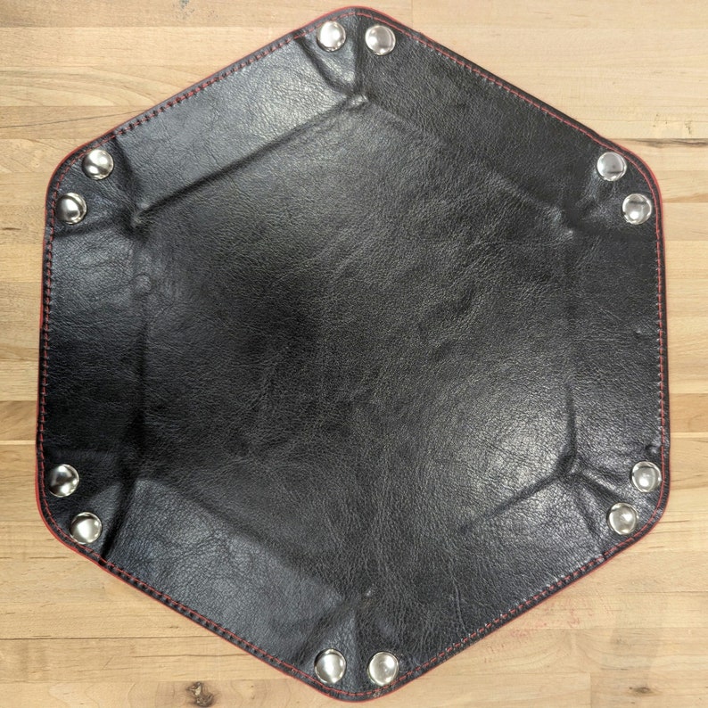 Beware the Smiling DM Dice Tray Laser Engraved D20 Design - Etsy