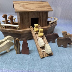 Wooden Noah's Ark Toy Set - Etsy