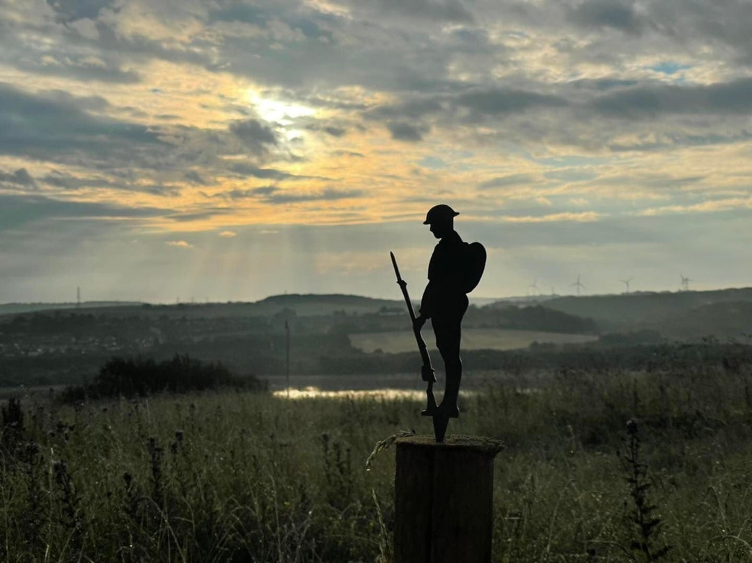 D-DAY 80th Anniversary GARDEN DECORATION - 6" Metal Soldier Silhouette ...