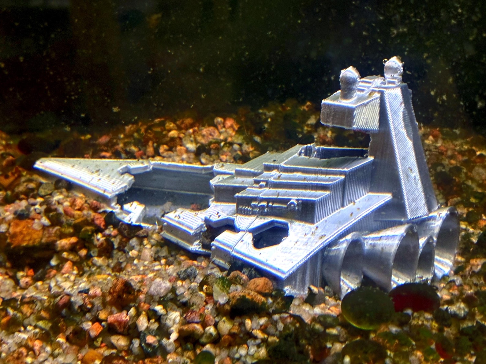Crashed Star Destroyer Aquarium & Reptile Tank Decor Sci-fi Wreckage ...