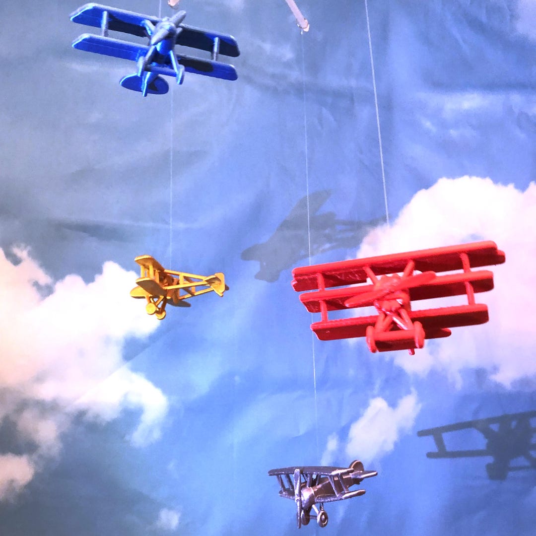 WWI Aircraft Mobile Hanging Model Set With Sopwith Camel, Fokker Dr.i ...
